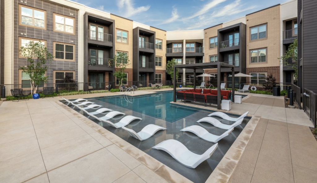 KINSTEAD – ZOM LIVING