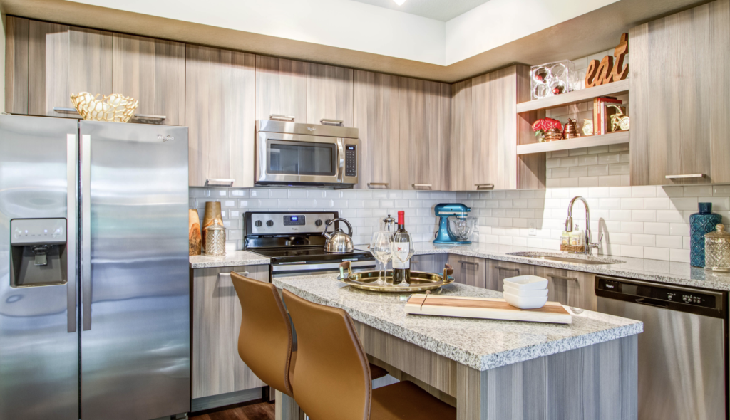 LUZANO – ZOM LIVING